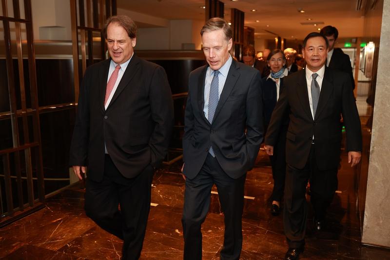 Ambassador Burns Amcham Shanghai Lunch 美国驻华大使伯恩斯出席上海美国商会午宴 Amcham