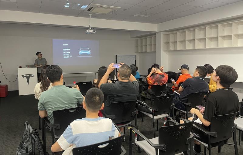 AmCham Shanghai Hangzhou Center: "Hangzhou Tesla Experience Day" 上海美国商会 ...